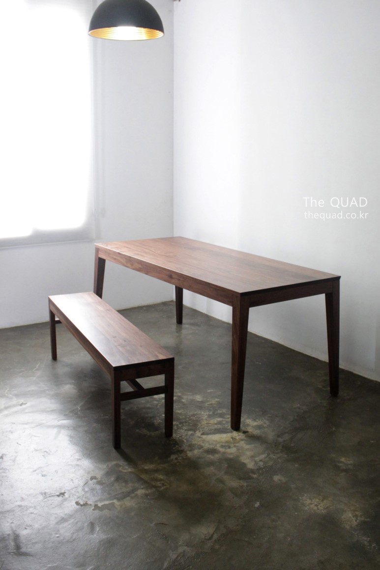 BC02 _ Oblique bench - 더쿼드 우드웍스